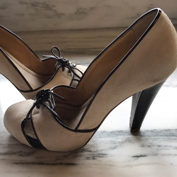 Hugo Boss | Shoes | Hugo Boss Fabric Leather Trim Heels Size 65 365 ...